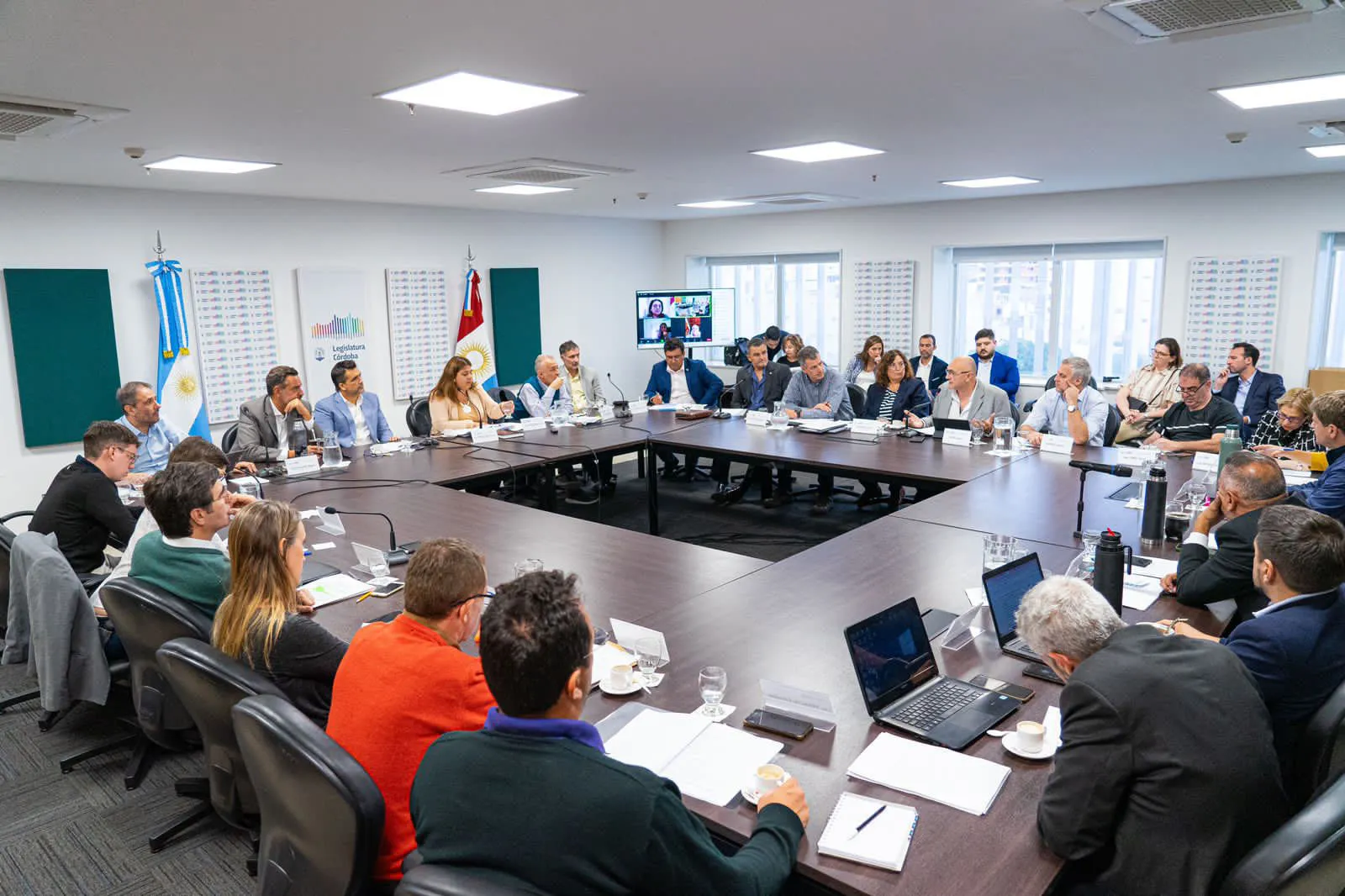 Seguridad: el oficialismo sondea adhesiones opositoras en la Unicameral